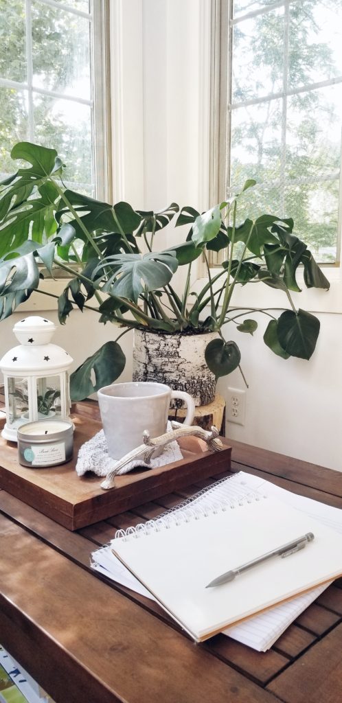 how to create a cozy homeschool room - this yellow farmhouse